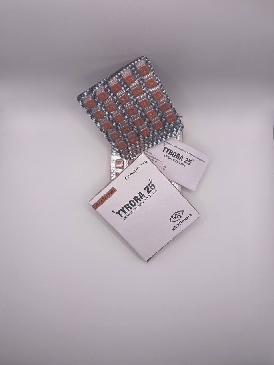 TYRORA 25 (Liothyronine Sodium 0.025mg/tb x 50 tabs/box) - Steroizi